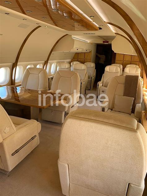 Una Comitiva Viajó A Estados Unidos Para Traer El Nuevo Avión