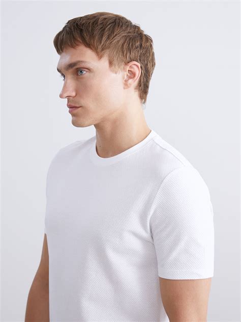 Lcw Vision Crew Neck Plain Mens T Shirt W54572z8 Q6k Lc Waikiki
