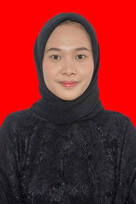 Auliya Khaerunisa Medium