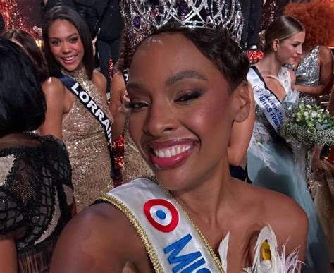 Анжелик Ањарни Филопон е највозрасната „Мис Франција“