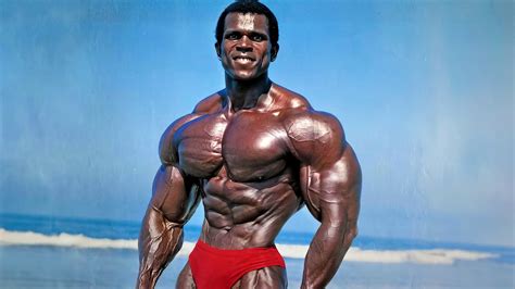 The Black Panther Smallest Waist Diamond Cut Physique Of Golden Era
