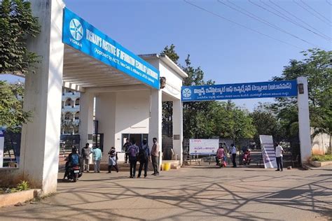 In Vignans Institute Of Information Technology Ap Eamcet Entrance Exam Score Required Review By