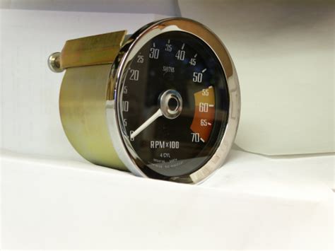 MGB INSTRUMENTS SMITHS GAUGES