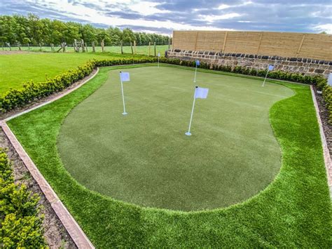 Golf Artificial Grass Putting Greens And Adventure Golf