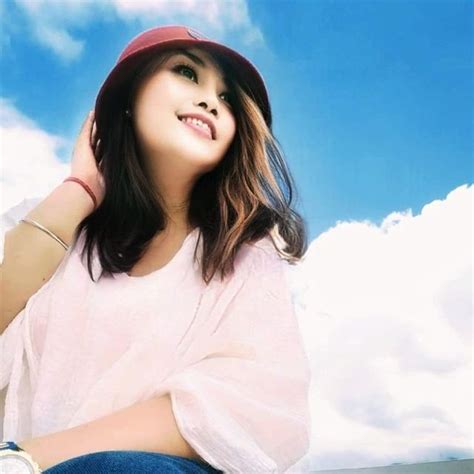 Erna Dewi Ernadewina • Threads Say More Erna Dewi Ernadewina • Threads Say More