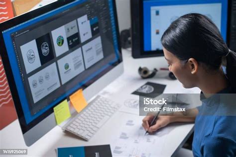 아티스트 크리에이티브 디자이너 일러스트 레이터 그래픽 기술 개념 디자인에 대한 스톡 사진 및 기타 이미지 디자인 컴퓨터 그래픽 그래픽 디자이너 Istock