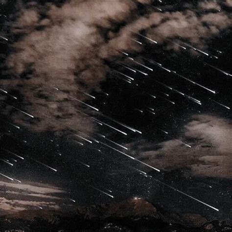 Pin Oleh Amani 🌸 Di 16 ️ Di 2024 Artis Bertato Riasan Cosplay Fotografi Putih