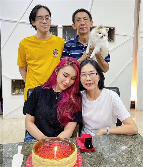 Cheryl Chin Facts Like Being Engaged To Ex Onlyfans Creator Titus Low
