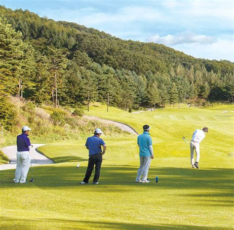 4인 플레이 강요하고 부킹도 오픈런머나먼 ‘골프천국 중앙일보