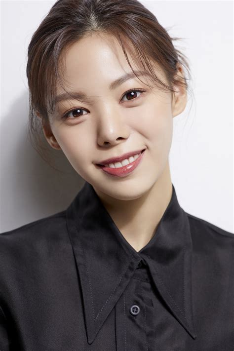 Yoon Ji Won Asianwiki