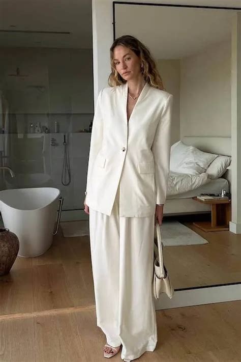 30 Perfect White Blazer Outfit Ideas To Add Elegance To Your Wardrobe