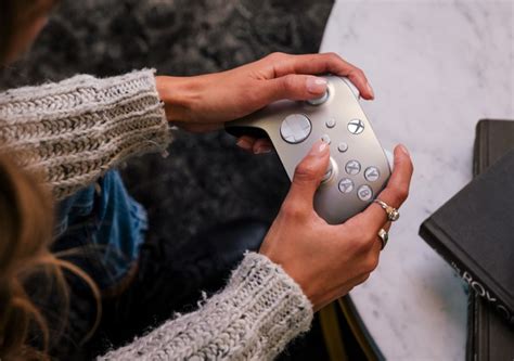 xbox lunar shift wireless controller geeky gadgets