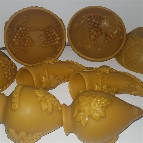 ნატურალური სანთლით ხელნაკეთი ნივთები