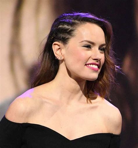 Daisy Ridley Braided Hairstyle Daisy Ridley Hair Styles Long