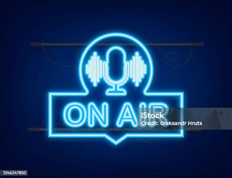 라이브 방송과 같은 팟캐스트 아이콘 팟캐스트 배지 아이콘 스탬프 로고 라디오 방송 또는 스트리밍 네온 아이콘 벡터 스톡