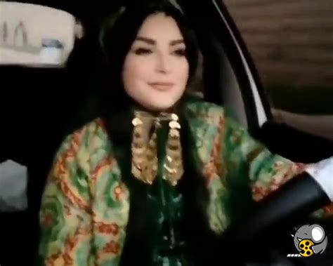 دکلمه و همخوانی دختر زیبا ترک با آهنگ ترکی فیلو