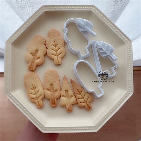 Town Theme House Shape Biscuit Mold Tree Bee Apple Grandado