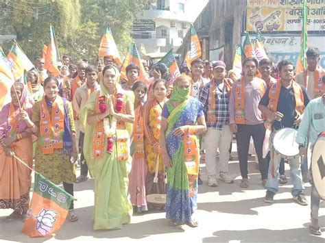 भाजपा व कांग्रेस के महापौर प्रत्याशी ने दाखिल किया नामांकन का दूसरा सेट पार्षद प्रत्याशियों का