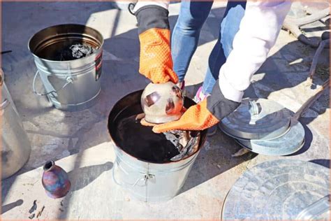 How To Make Raku Pottery A Step By Step Beginner Guide Pottery Crafters