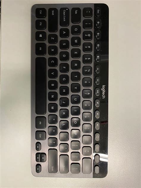 Logitech K810 Bluetooth Illuminated Wireless Keyboard Easy Seitfh