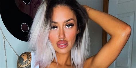 Irish Mother Of Two Becomes One Of Worlds Top Onlyfans Models The