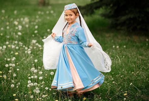 Татарочка в национальном костюме 86 фото
