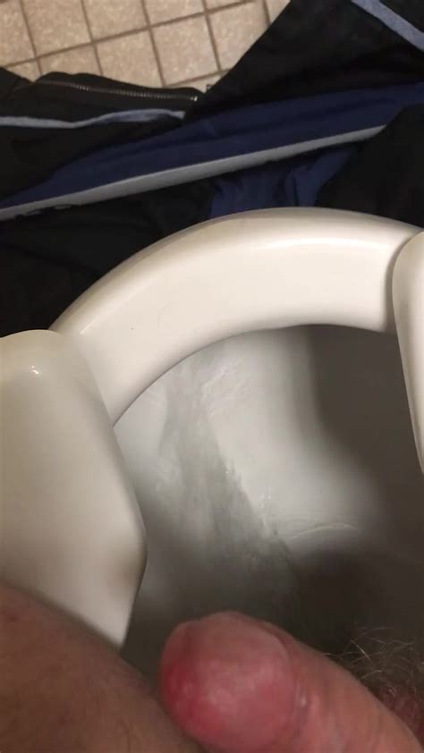 Flushing After Pee ThisVid Com