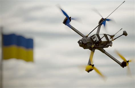 Українські Fpv дрони камікадзе «Укропчик з «машинним зором стійкі до радіоелектронних систем