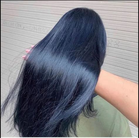 Hướng dẫn cách pha thuốc nhuộm màu xanh đen tại nhà đơn giản và an toàn
