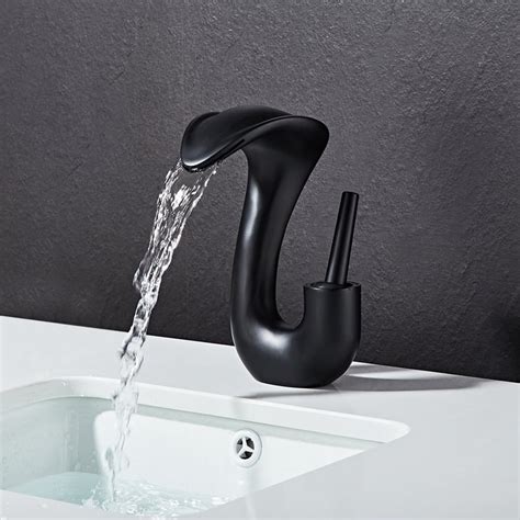 Modern Elegant Waterfall Bathroom Sink Faucet Single Handle Solid Brass