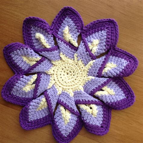 Crochet Flower Hot Pad Pattern