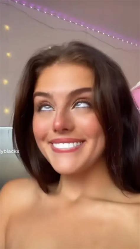 Orgasm Face Scrolller