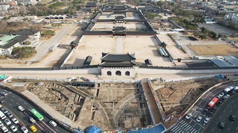 4단계 변화 겪으며 사라진 광화문 월대복원 위한 자료 확보