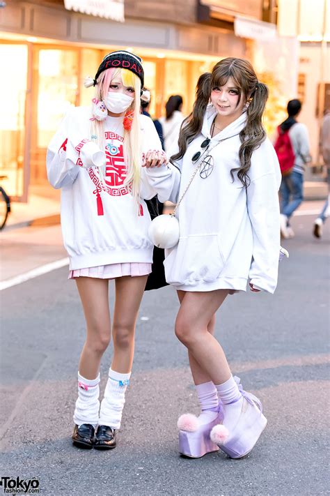Harajuku Girls W Twintails Oversized Sweatshirts Loose Socks And Cute
