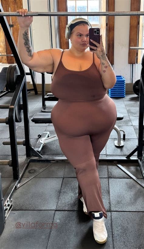 Thais Carla Dança E Mostra Elasticidade Após Perder 52kg Com Bariátrica