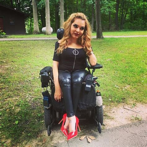 Quadriplegic Woman Inspires Hope With Video Of A Day In Her Life Artofit