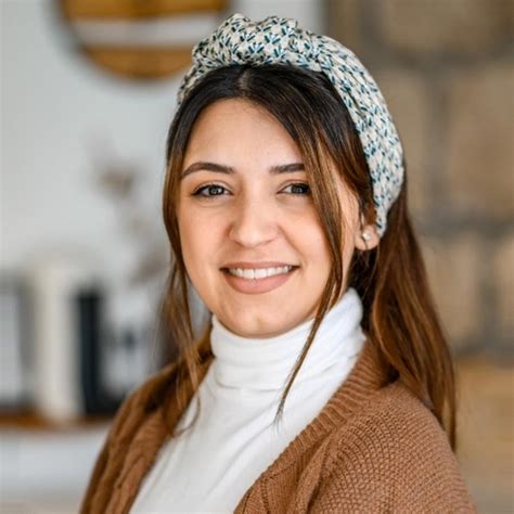 אסתר אמיר Youtube