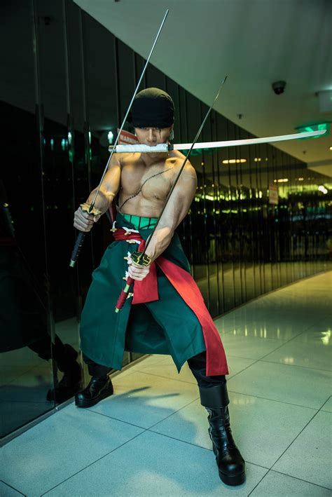 Pin By Jenn Cat On One Piece In One Piece Cosplay Zoro One Piece Cosplay