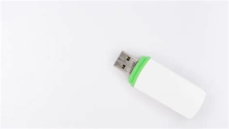 Keep Multiple Linux Distros On A Usb With This Open Source Tool Ayoub Kochbati