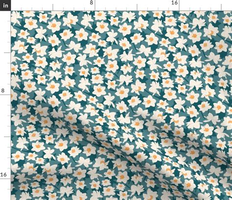 6 Repeat Daffodil Blooms Pattern Medium Spoonflower