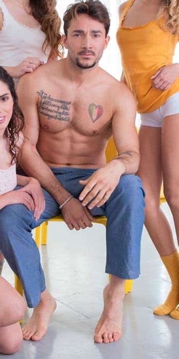 Gerson Dennys Feet