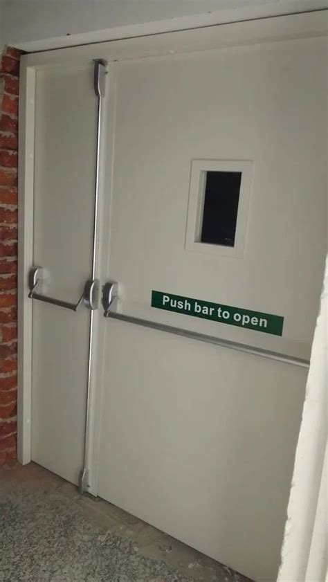 Stainless Steel Emergency Exit Door Color Coated At 4000 Square Meter In New Delhi