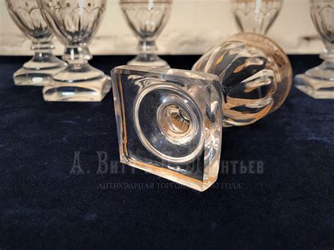 Антикварное русское стекло и хрусталь - Рюмки с меандром и веткой