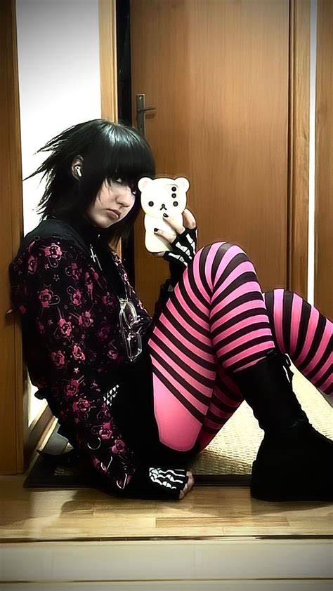 Gyaru Fashion Aesthetics Aesthetics List Aesthetic Fashion Scene