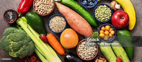 건강한 식재료 배너 채소 과일 콩류 딸기 곡물 씨앗 비건 및 채식주의 음식 깨끗한 먹는 식단의 개념 상단 보기 복사 공간 배경 주제에 대한 스톡 사진 및 기타 이미지