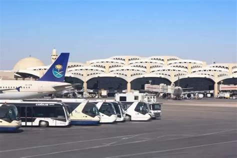 مطار الملك خالد الدولي يحصل على شهادة الاعتماد الكربوني في إدارة