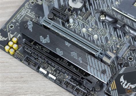 Огляд материнської плати ASUS TUF GAMING B550M-PLUS (WI-FI): компактний ...