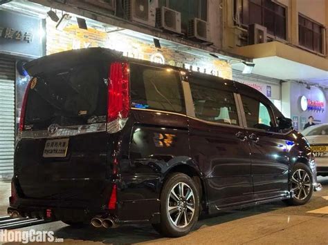 2017 Toyota Noah 80 Deluxe 二手車出售 香港 Toyota Noah 二手車易手車