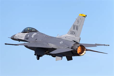 유나이티드 스테이스 공군 록히드 F16cj 파이팅 팔콘 900824 에서 14 전투기 비행대 미사와 공군 기지에서 35 전투기