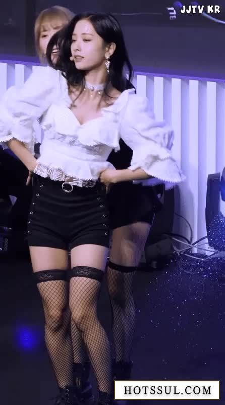 망사스타킹 허벅지 밴드가 섹시한 우주소녀 보나